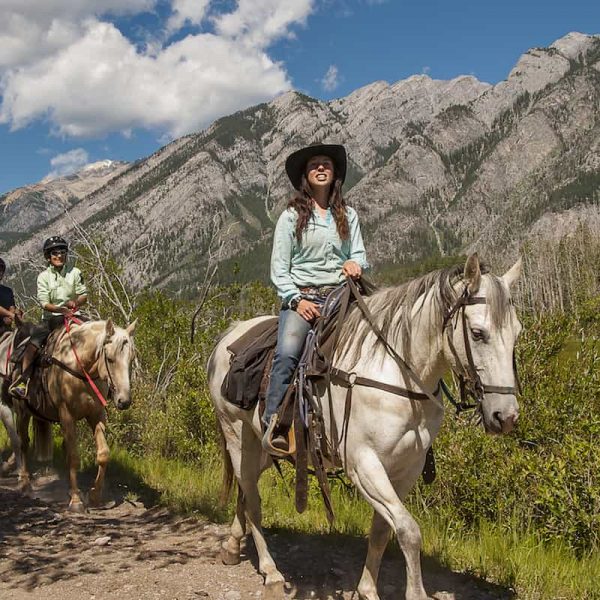 Unique Gift Experiences Canada | Gift Certificates - Epic Experiences